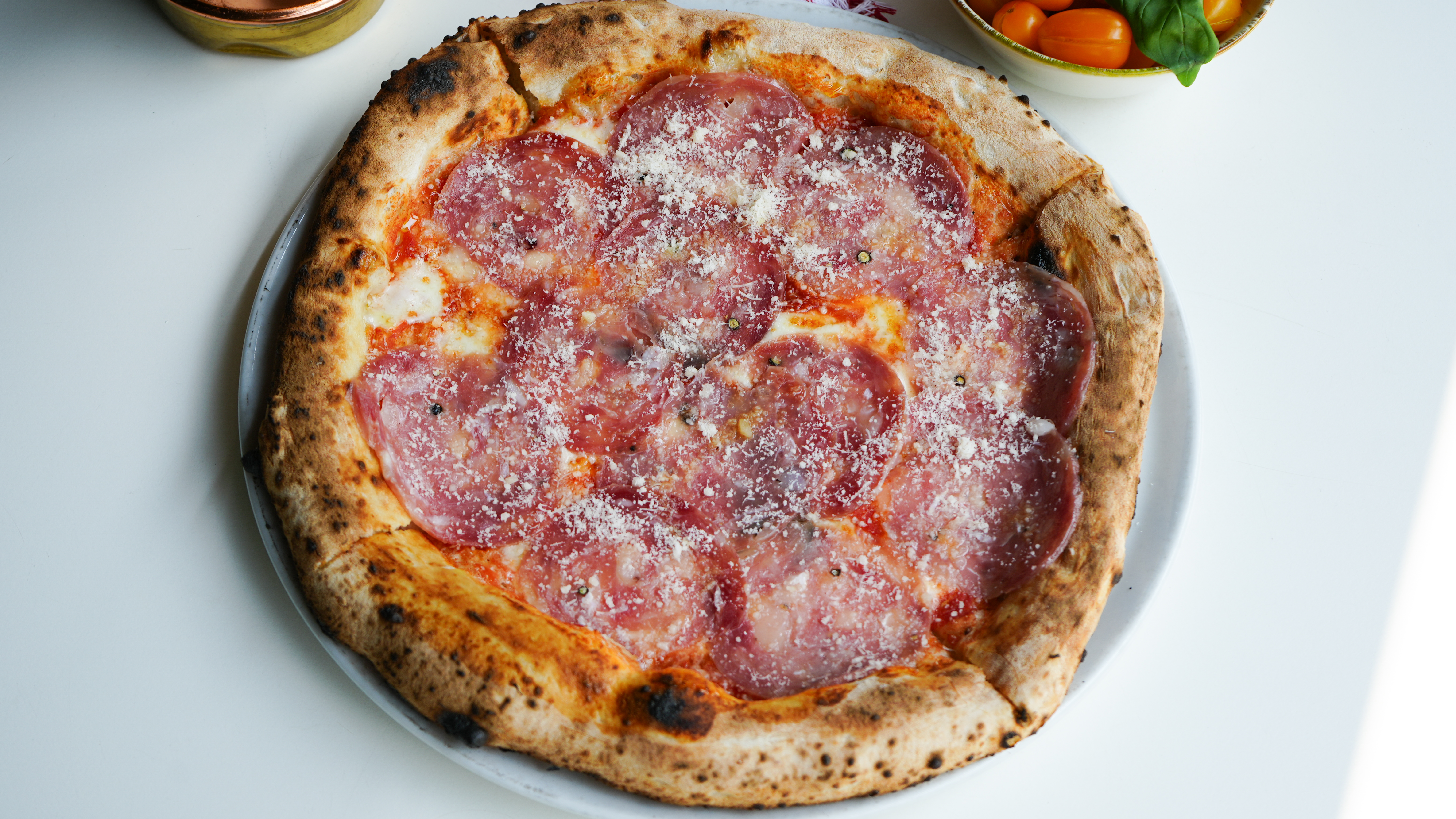 ბუქარესტი — მიტანა ობიექტიდან Amore Pizza | Glovo